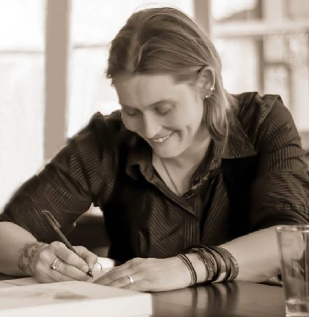 The Indie Showcase presents, Nickie Joy.